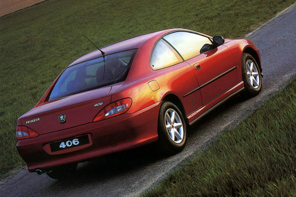 StriveME - قصة 406 كوبيه: فيات تتكبّر وبيجو تغتنم الفرصة!